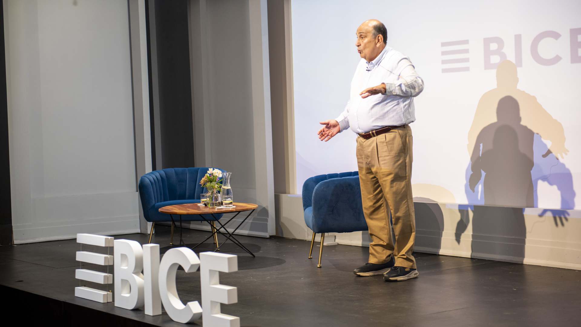 LA RUTA DE ANTONIO VIZINTÍN: DE SOBREVIVIENTE DE LOS ANDES A CHARLISTA ...